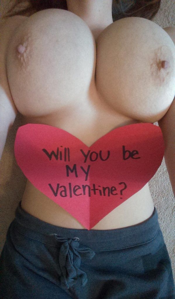 Be My Valentine Big Boob Amateur Topless Selfie Play With My Pussy