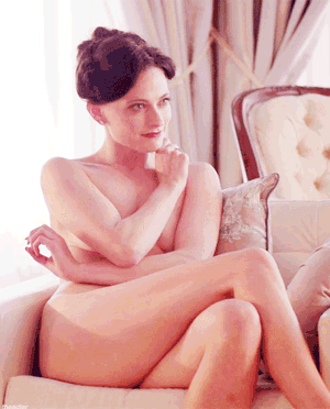 Lara Pulver S