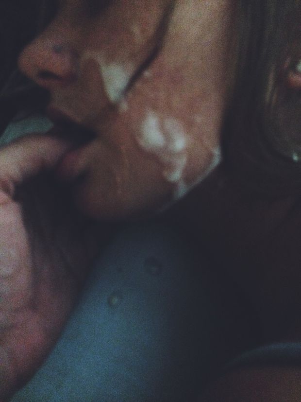 Kiss On The Cheek Lourid