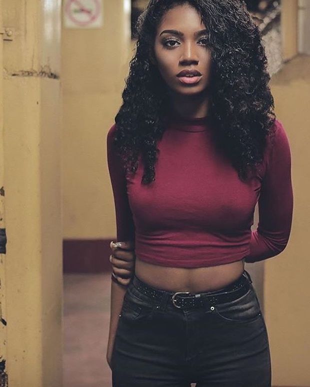 Ebony Txnri
