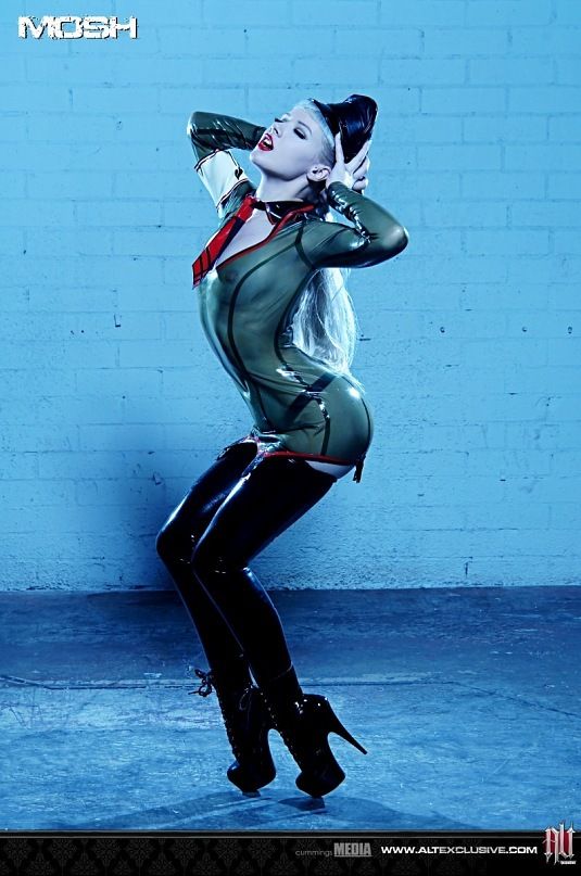 Miss Mosh Digitalman42