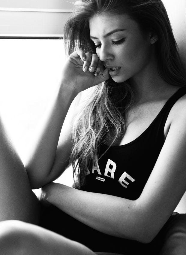 Lorena Rae Luwzh