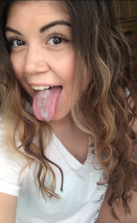 Cum On Tongue Tommerts