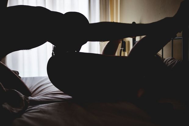 Silhouette Eating Her Pussy Out Vader00