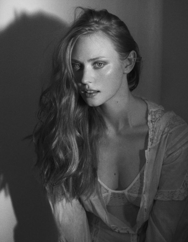 Deborah Ann Woll Glazed1101