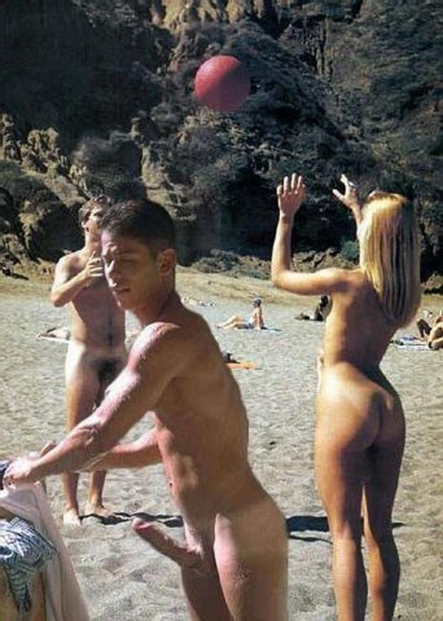 Gorgeous Candid Cock At The Beach Pussyplease