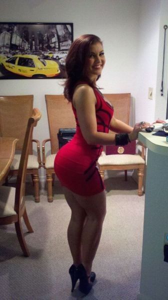 Amazing Brunette With Killer Ass Jacksons