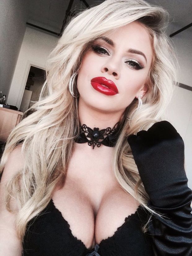 Hobbojoe Jessa Rhodes Pin 55144247