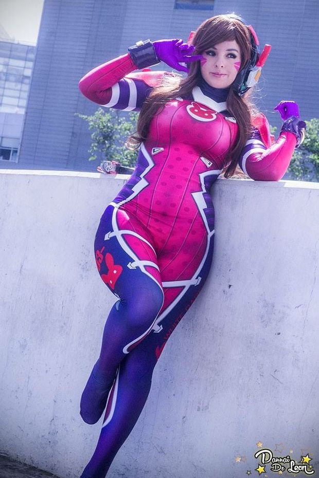 Sexy Cosplayer Girlmp3