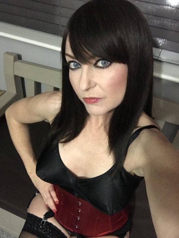 Miss Jessica Wood Hogspy