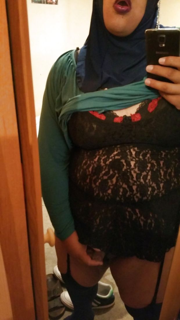 Tunisian Muslim Mom Fingering At Home Sjandra 