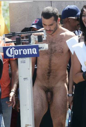 Boxer Hugo Hernan Garay Public Naked Weight In Alpha3eard