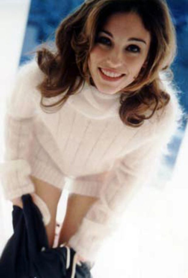 Amy Jo Johnson Superbigperv