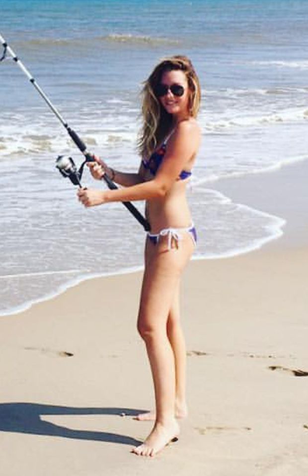 She Really Knew How To Handle Poles Of All Types Rockemsockem9