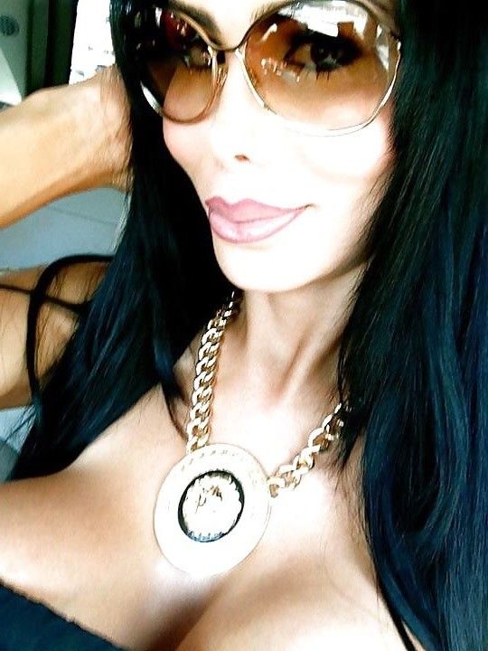 Lulu De Rooij Is A Shemale Symbol Of Peace As A Corpsecollectingcountess