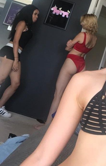 Courtney Miller Ass Sandrokakhiani12