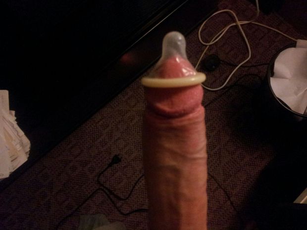 Isamel Condom Pin 56855473