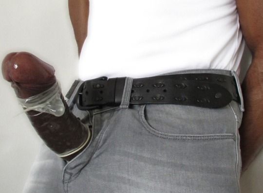 Isamel Condom Pin 56856325