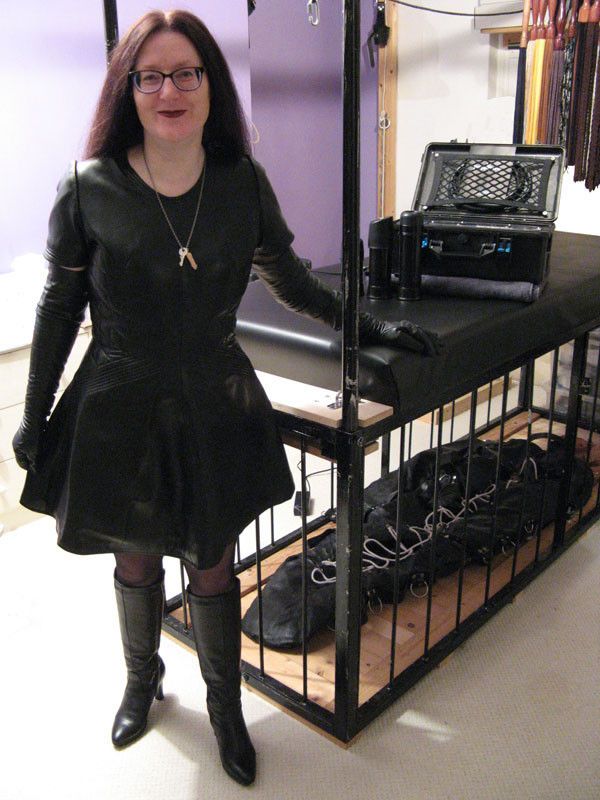 Mistress Adara Hogspy