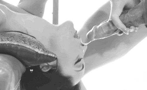 Ahhh That Throat Bulge Undercoverslut