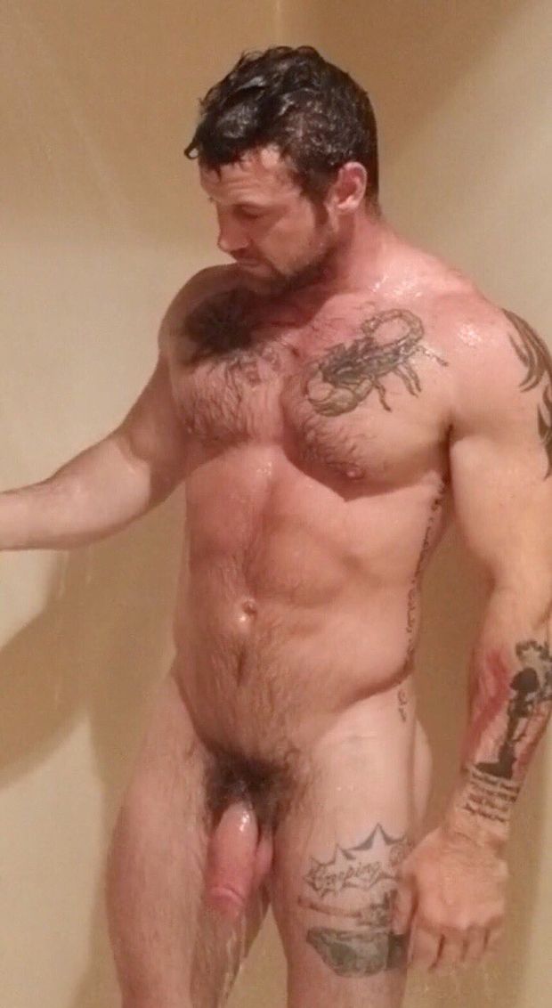 Sergent Miles In The Shower Cuminmebro
