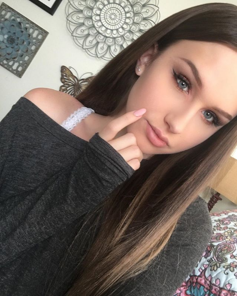 Victoria Taylor Very Beautiful And Sexy Celsogarra