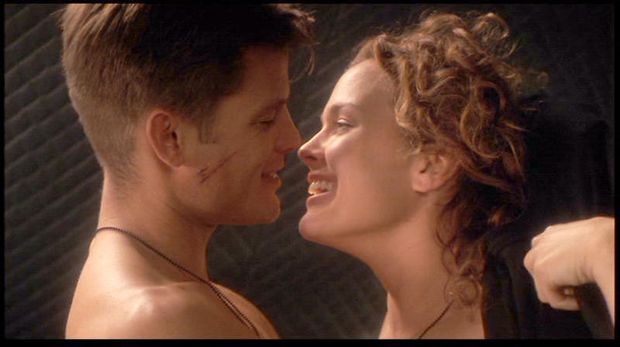 Dina Meyer As Dizzy Flores In Starship Troopers Redheadsanctuary