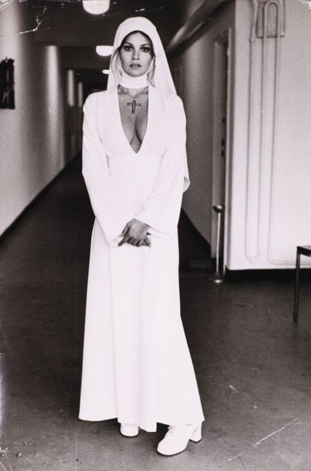 Sexy Nun Raquel Discoman