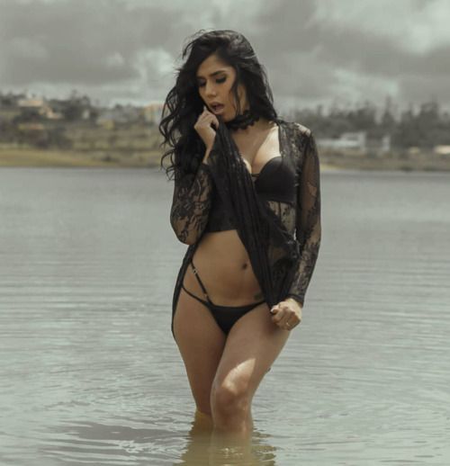 Janice Grifith Very Hot Celsogarra