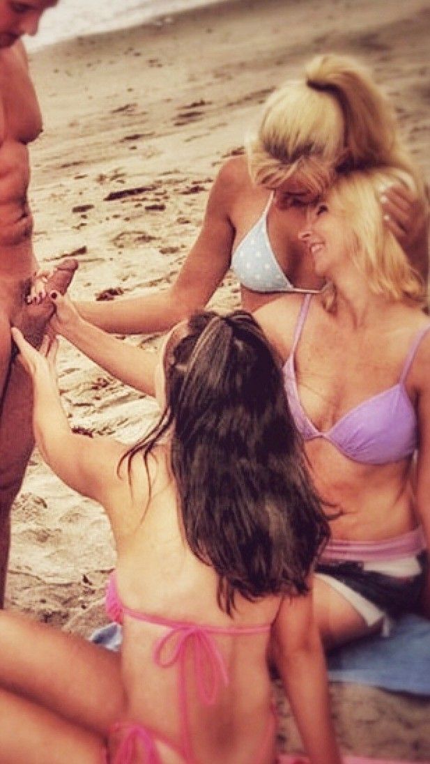 Cum On The Beach Alfuncouple