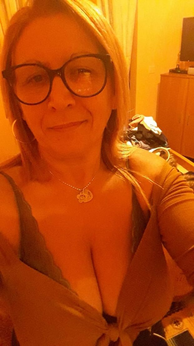 Hot Cleavage Latigaf