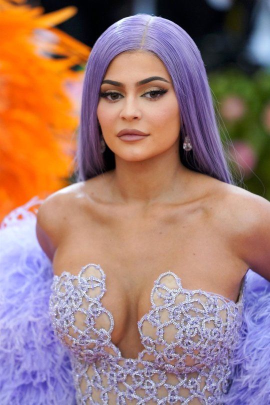 Kylie Jenner Sexy Cleavage Dixoncider