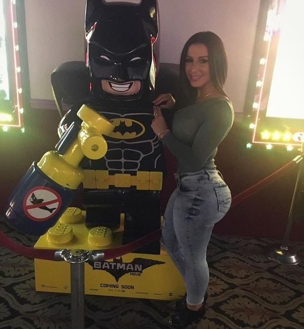 2busty2hide Gui86