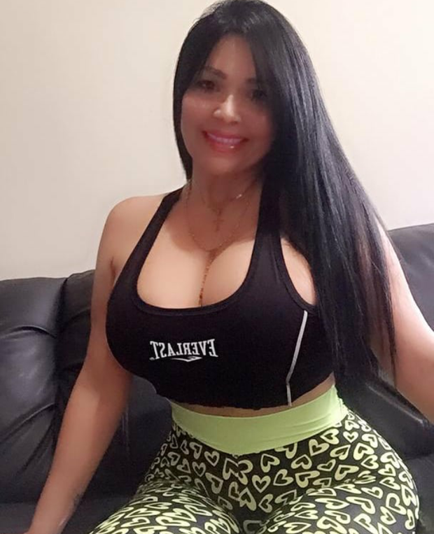 Come Vorrei Sborrarle Su Quel Top Sportivo Titslover2690