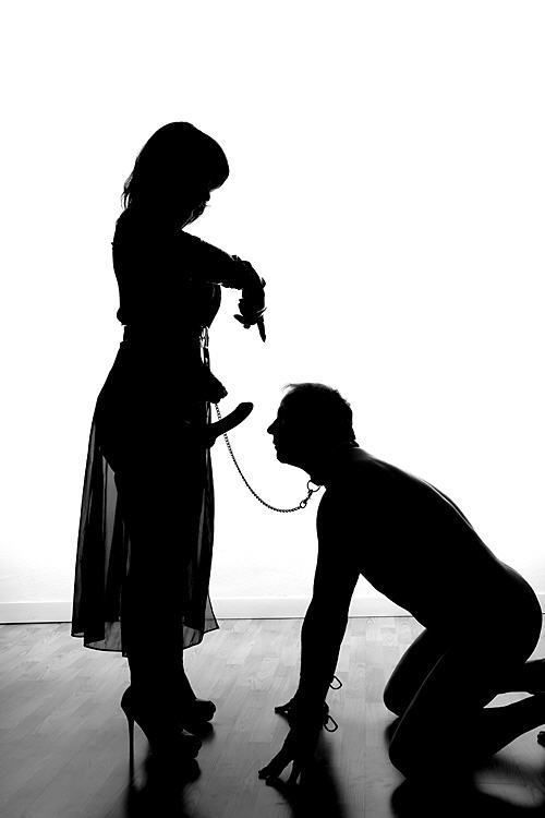 Femdom Strapon Actions Freewind