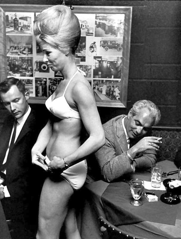 Bouffant Bar Stripper Happydaze