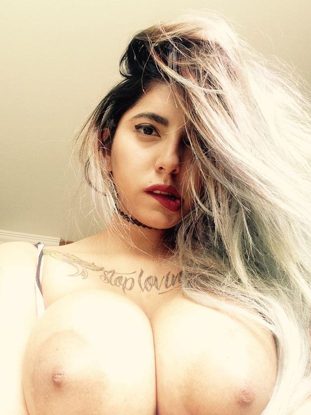 Lip Bite Jimpinhead