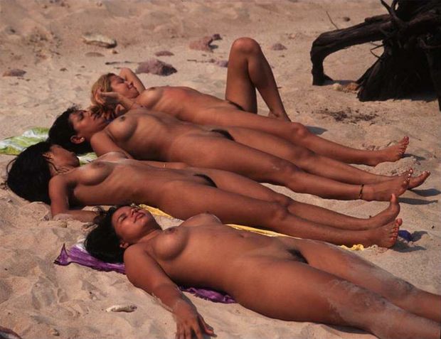 Tanned Sunbathing Babes X4 Curiousandhorny
