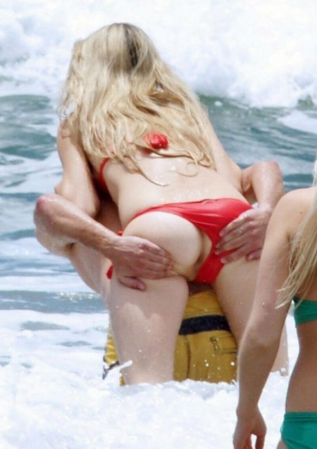 Big Wave Inbound Titsnass