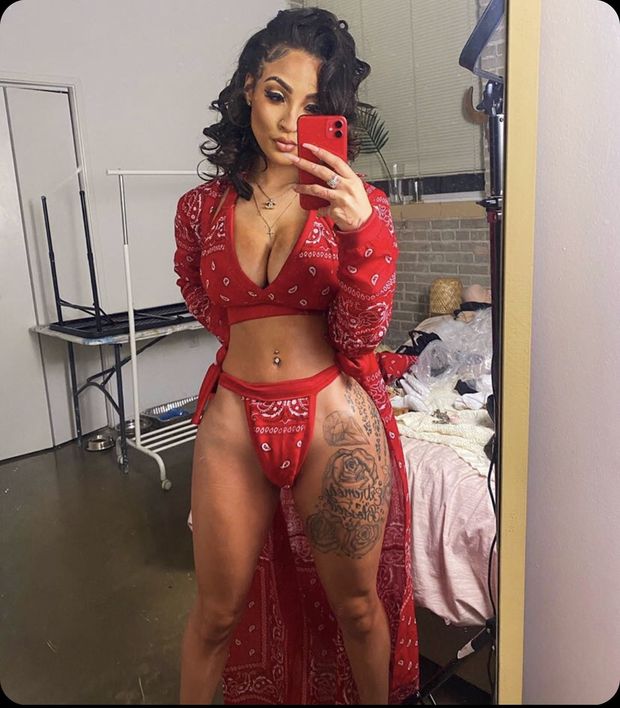 Trophy Wife Waiting For You At Home Pleasuregod