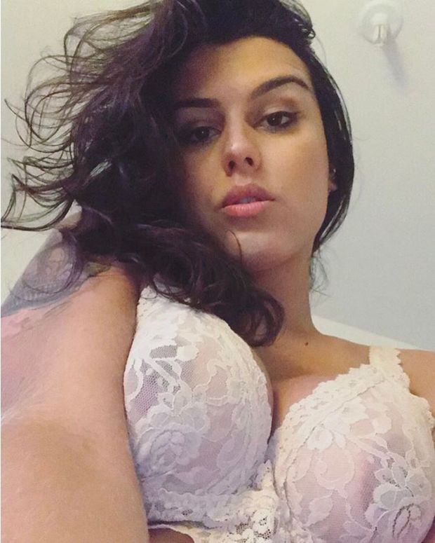 Barbara Goulart Very Sexy Celsogarra