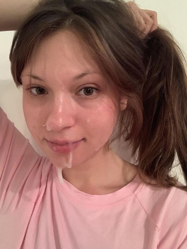 Selfie After Facial The0