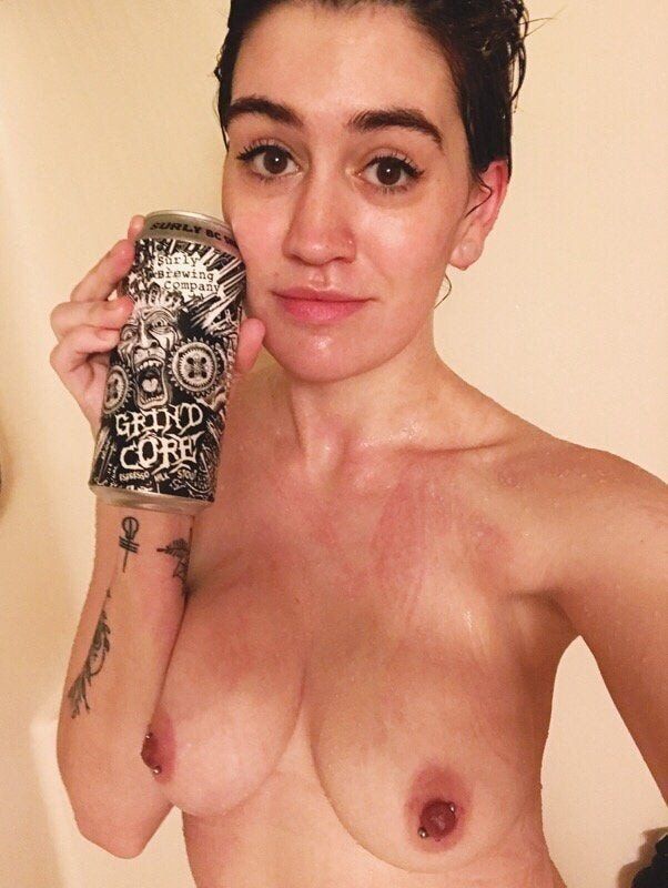 Cute With Nice Boobs Bigkuntry