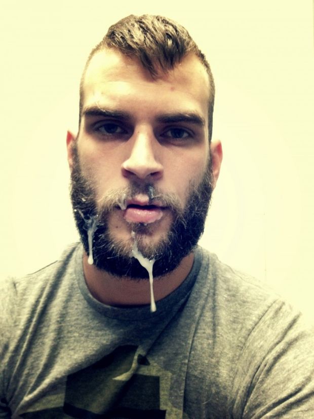 Hot Guy Took Took A Nice Load On His Beard Twinkytop