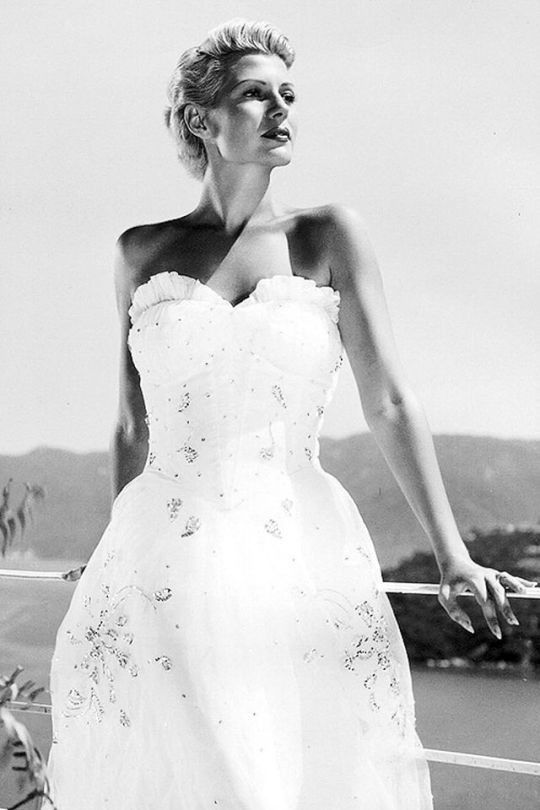 Rita Hayworth 1947 Lovealanism