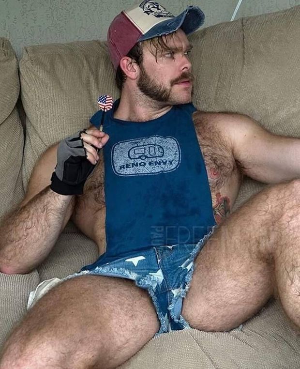 Hot Men Phnix