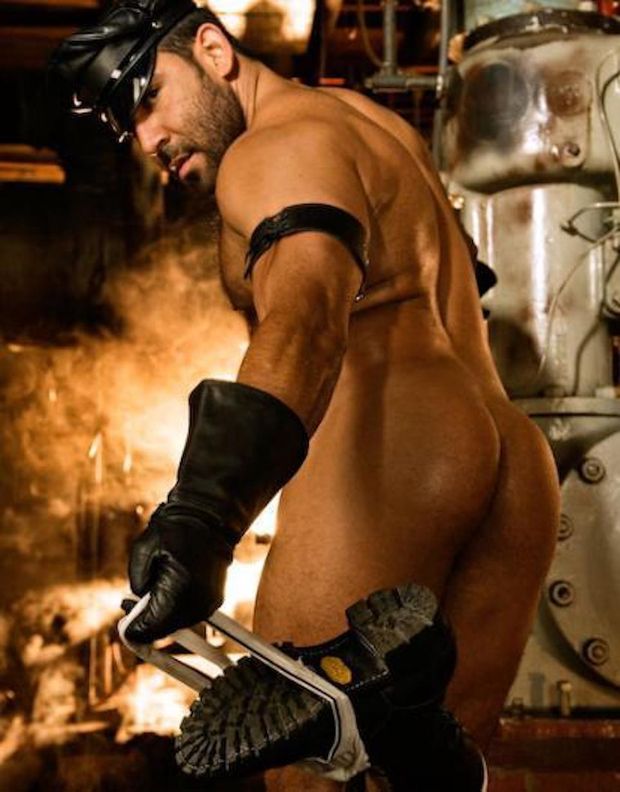 Pants Down Leather Phnix