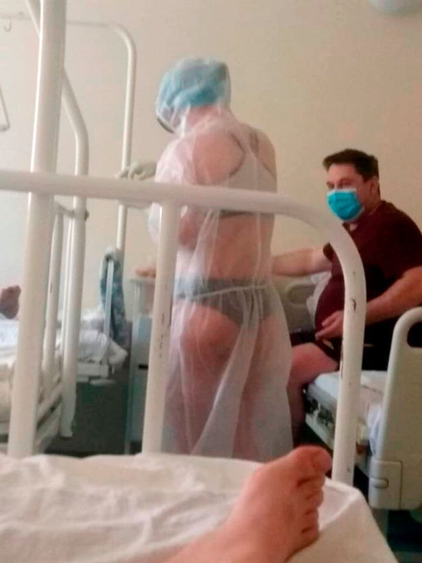 Backside Of Nurse Nadia In See Through Ppe Mattyogc