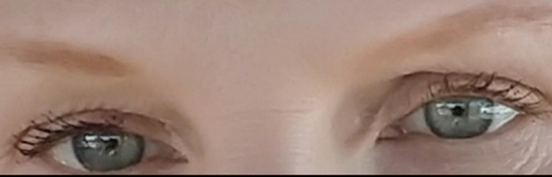 Sexy Emerald Green Eyes Cloggie