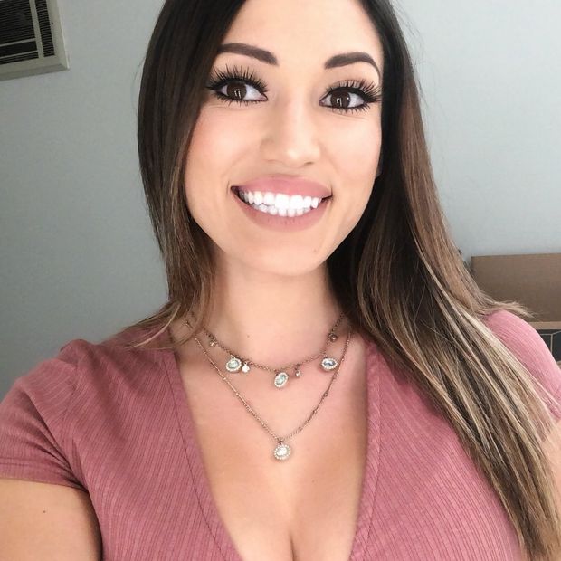 Selfieee Socalthotsplay